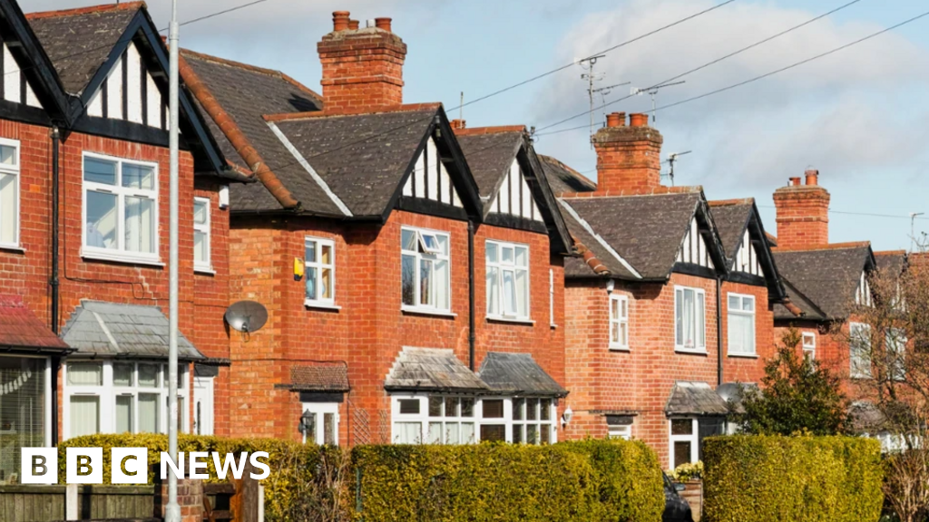 Peterborough council seeks views on HMO improvement scheme - BBC News
