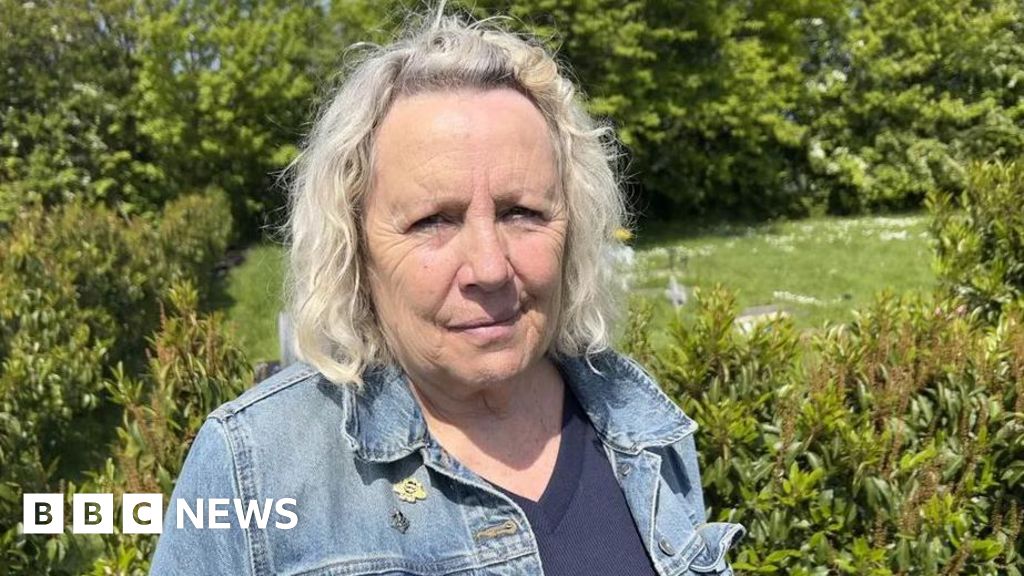 Council moves Clacton-on-Sea grave after widow's plea - BBC News