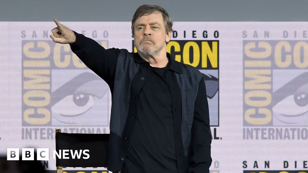 Comic Con: Mark Hamill's icon award, cosplay and long queues