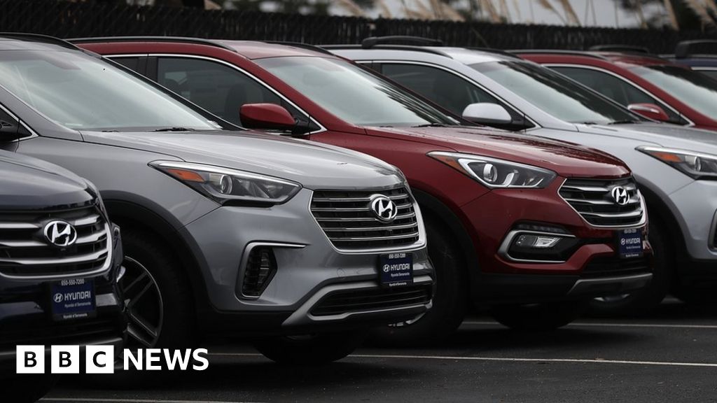 US to investigate car firms Hyundai and Kia over vehicle fires - BBC News