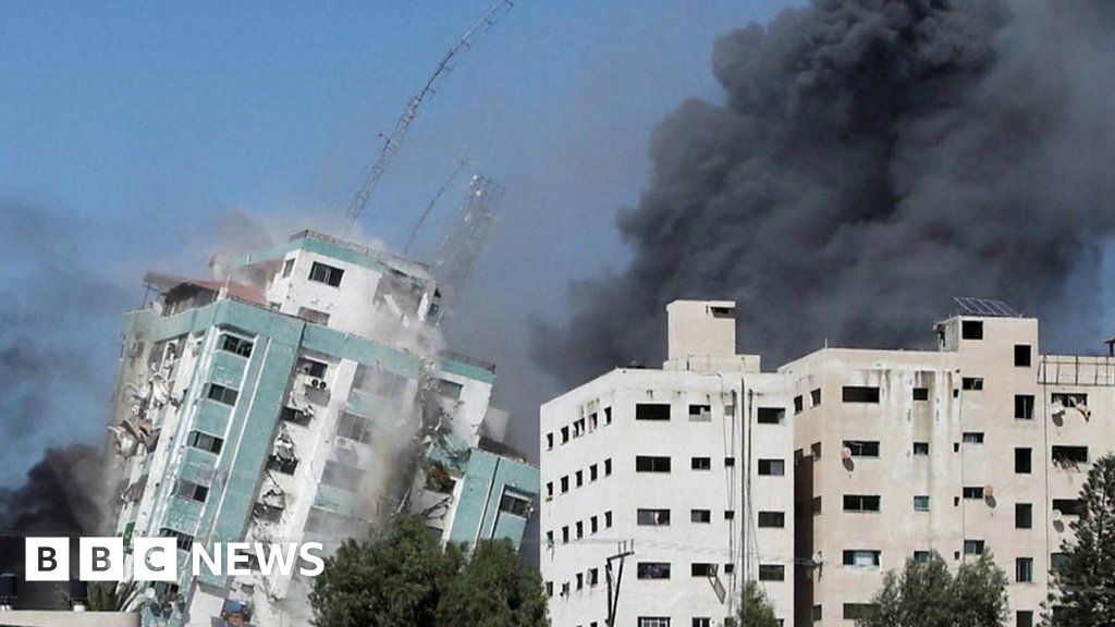 Gaza tower containing media offices collapses after Israeli strike