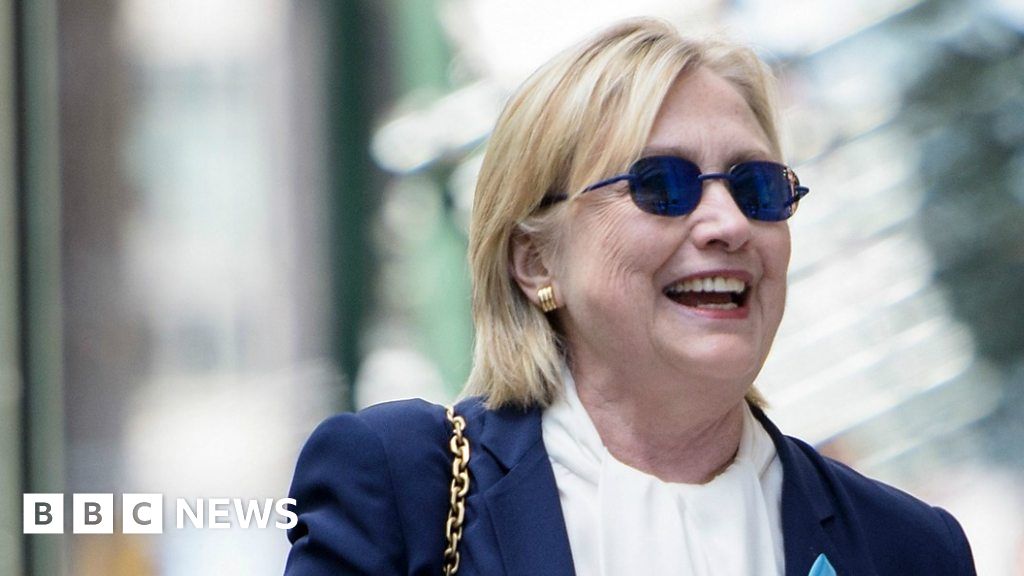 Obama's doctor: Clinton health 'not life threatening' - BBC News