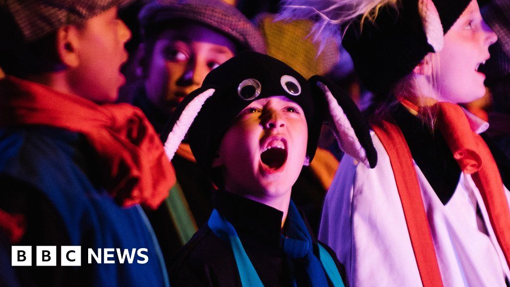 Yorkshire flood opera wins Royal Philharmonic Society Award - BBC News