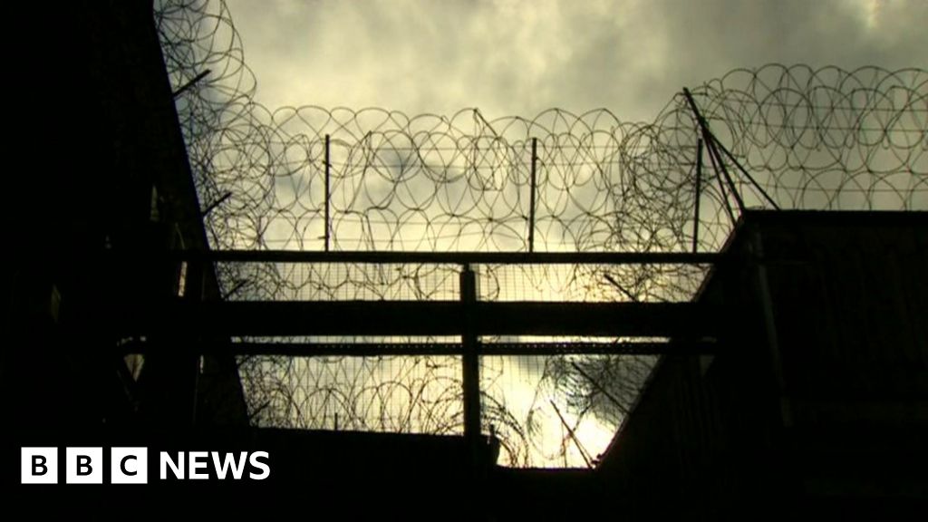 Maghaberry: Inmates asked to do work of prison staff - BBC News