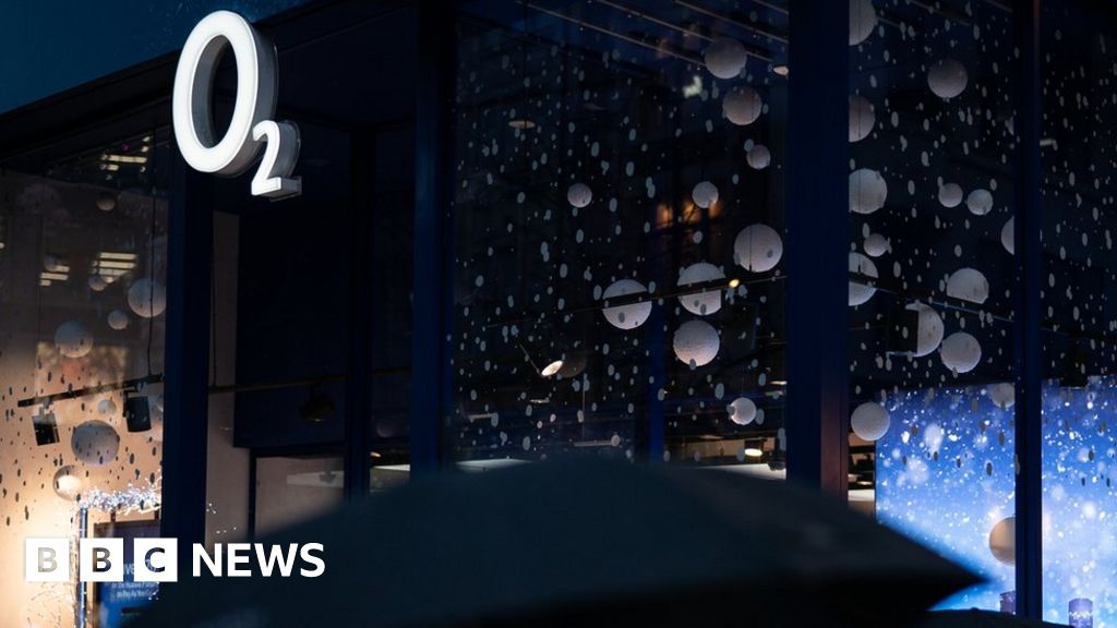 O2 refund 'prank' leads to PSNI warning - BBC News