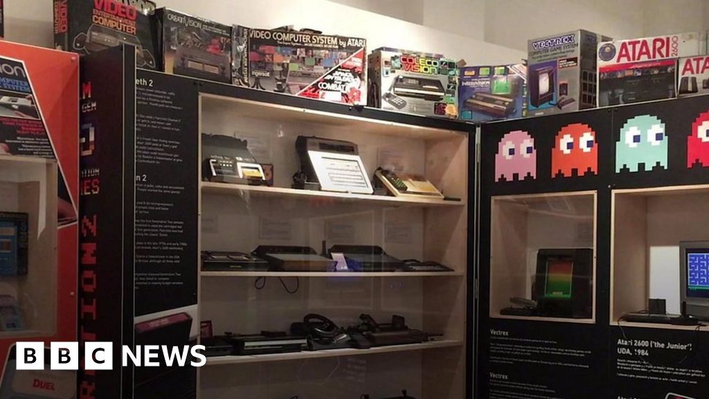 Meet the man with a classic perfect retro gaming collection - BBC News