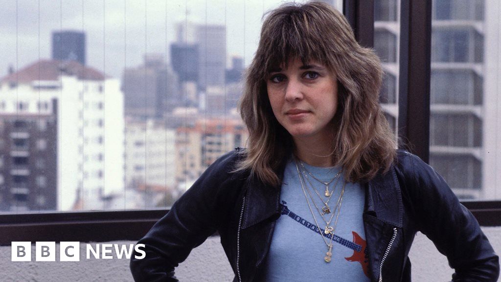 Suzi Quatro: Rock's female role model - BBC News