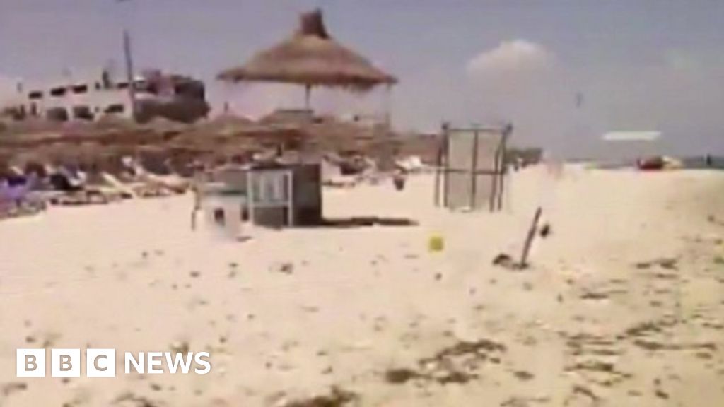 Tunisia attack: Arrests over Sousse massacre - BBC News