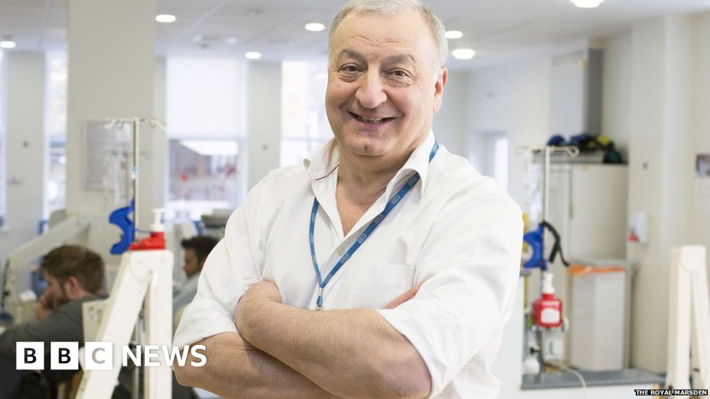 Royal Marsden's leading cancer expert Martin Gore dies - BBC News