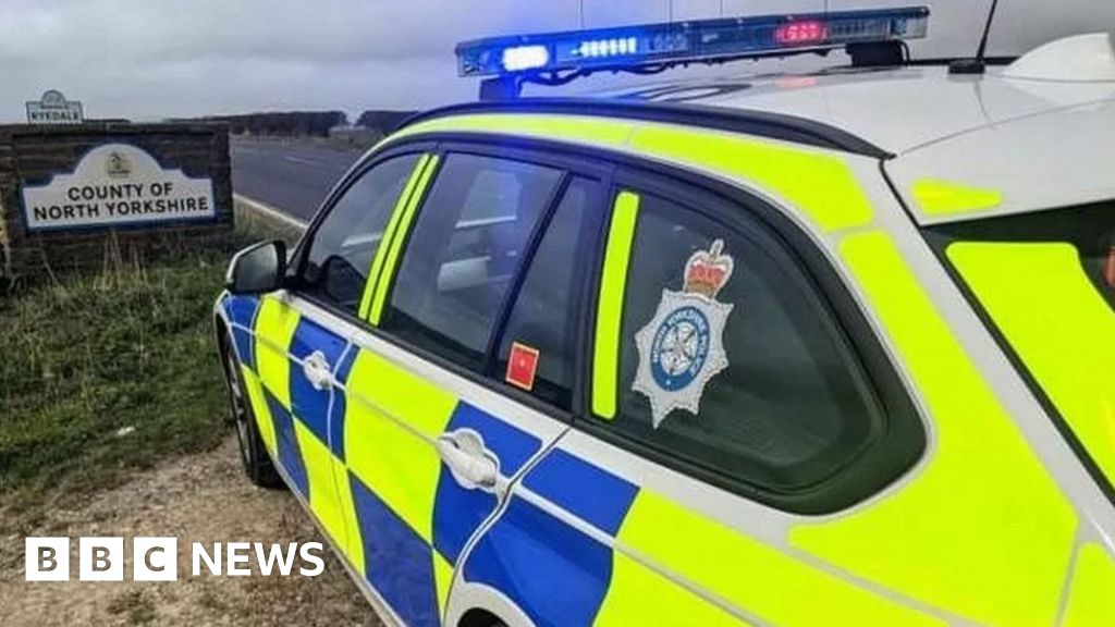 Harrogate: Body of man in his 40s found in river - BBC News