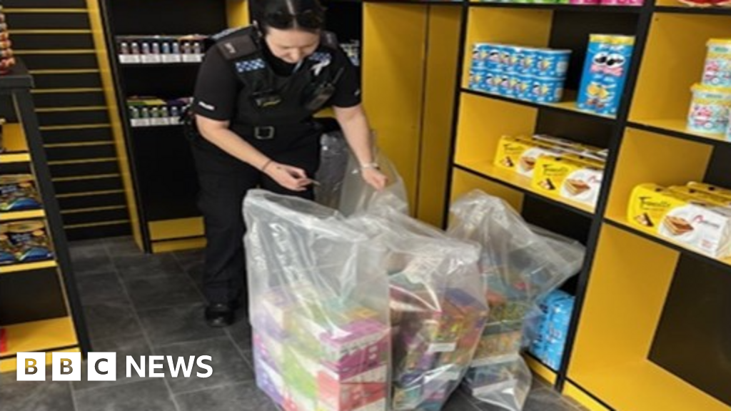 Police seize £11k of illegal vapes and tobacco from two Malvern shops ...