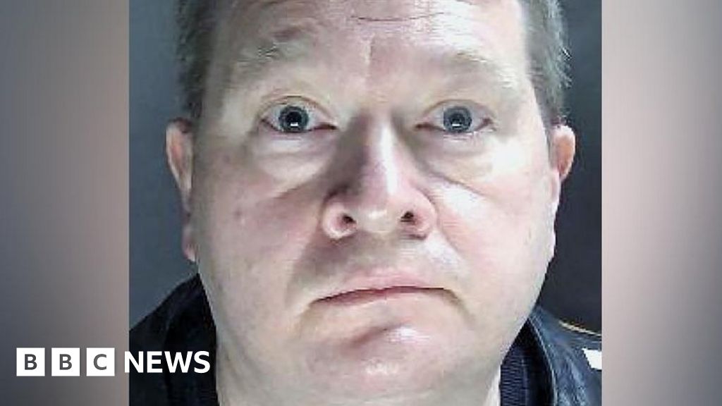 Radlett anaesthetist jailed for arranging child sex abuse - BBC News