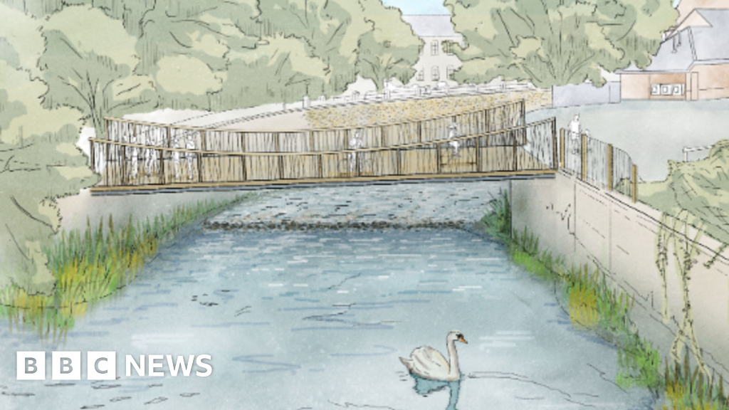 River plans receive mixed opinions at final public drop-in event