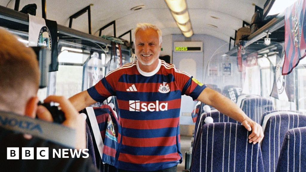NUFC fan captures 'behind the scenes' of kit launch - BBC News