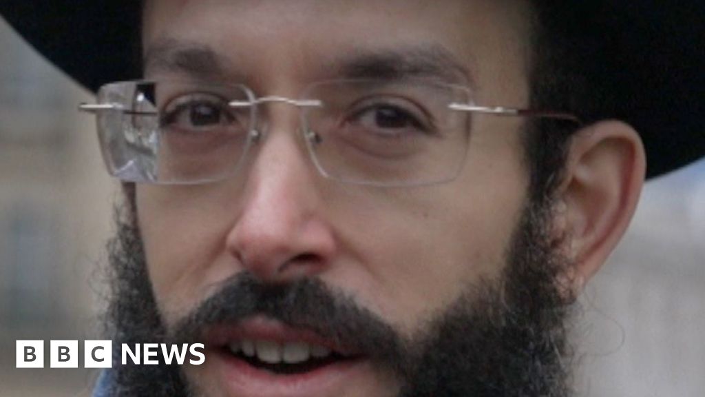 Bristol Rabbi: "We respond to darkness by standing together" - BBC News