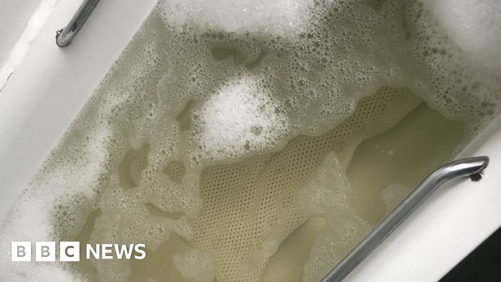Tap water in Trecwn street 'unfit for human consumption'