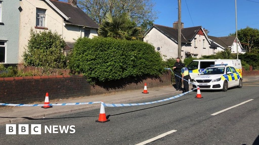 Caerphilly casualty in hospital after being 'hit by car' - BBC News
