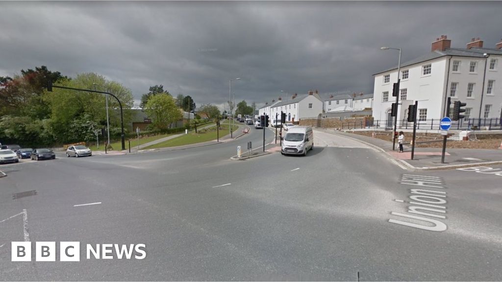 Speed camera upgrade on major Truro road to deter speeding - BBC News