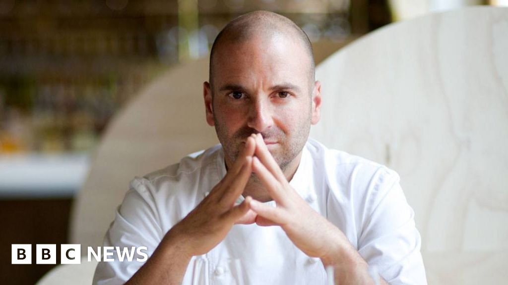 Australian celebrity chef's restaurants underpaid staff A$2.6m - BBC News