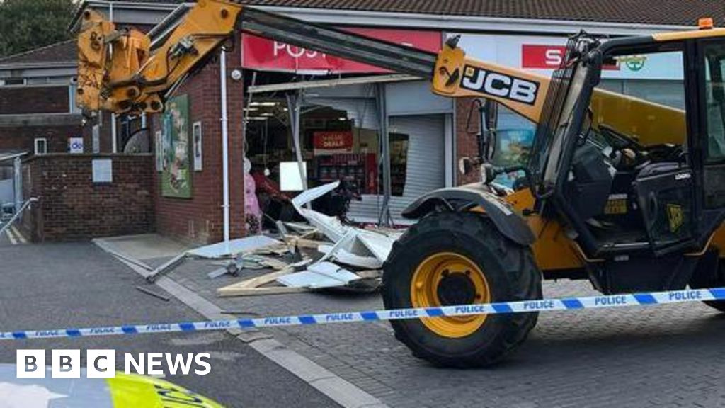 Cash machine stolen after ram raid incident in Yaxley - BBC News