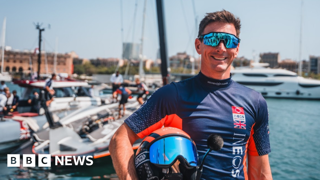 Northampton-trained Dylan Fletcher to race in America's Cup - BBC News