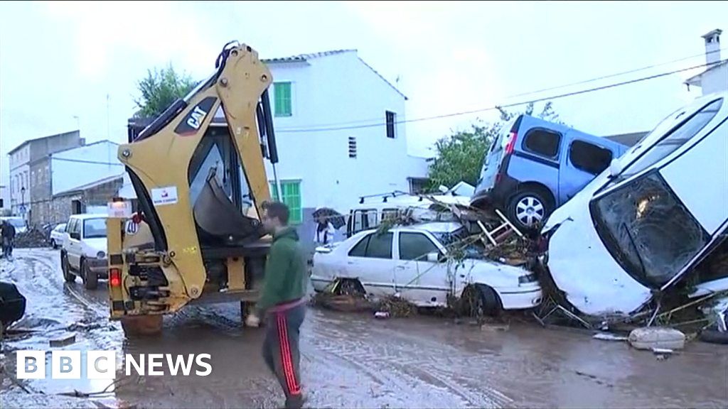 The devastation following flash floods in Majorca. - BBC News