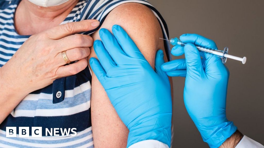 Vaccines: New Pfizer research centre opens in Bristol