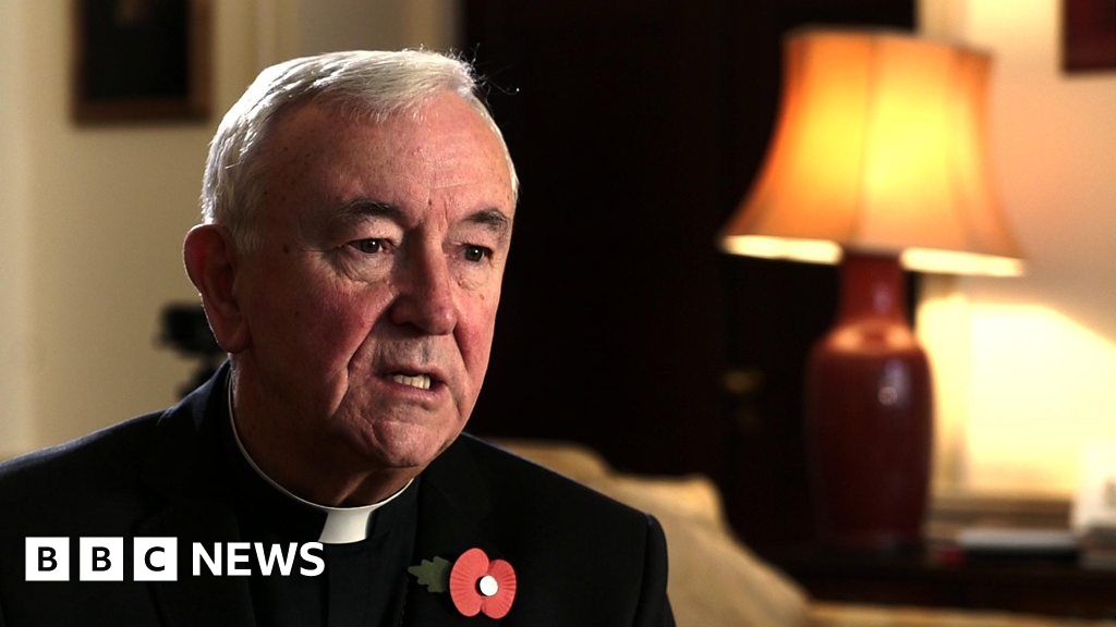 Cardinal Vincent Nichols: Politicians 'trading in fear' - BBC News