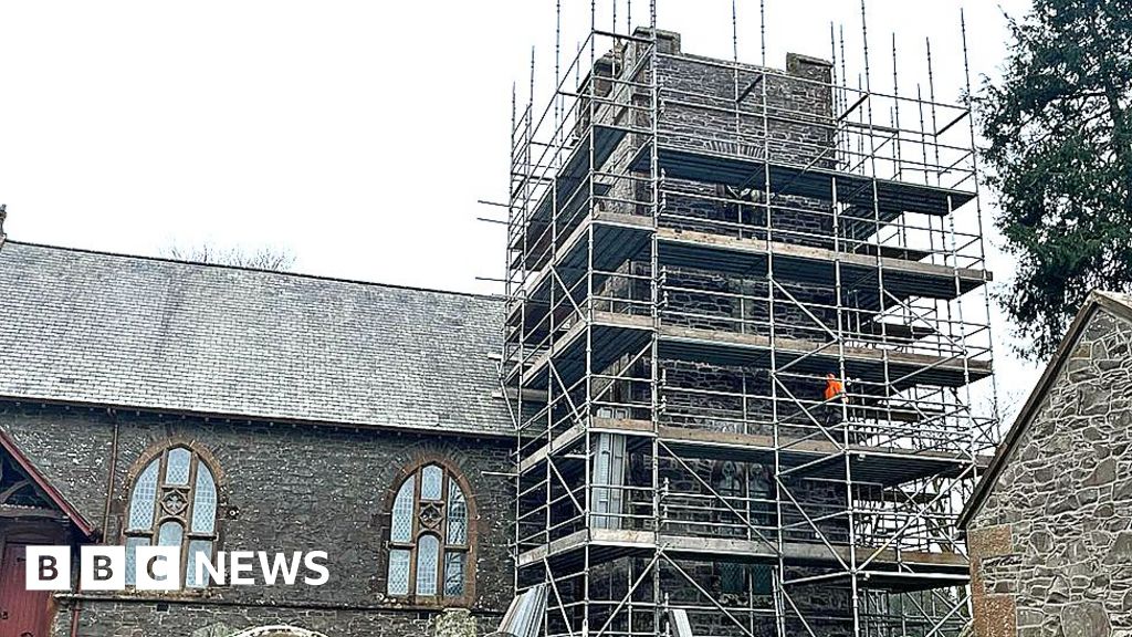 Funds keep Lockerbie memorial church doors open - BBC News