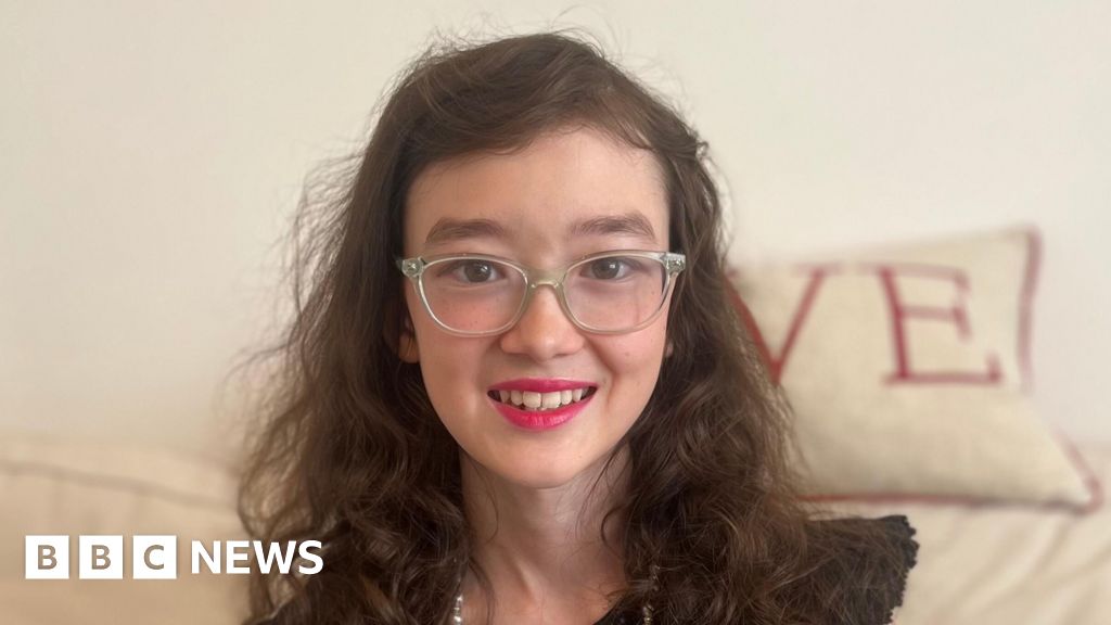 Girl with selective mutism wins BBC Essex Make a Difference award