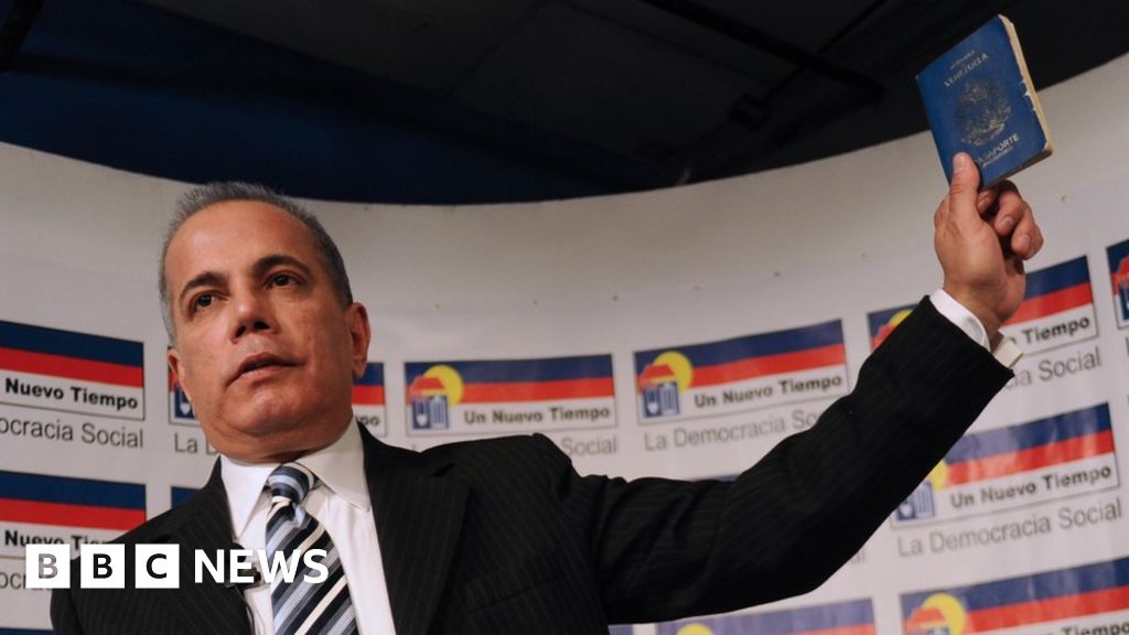 Venezuela releases opposition figure Manuel Rosales - BBC News