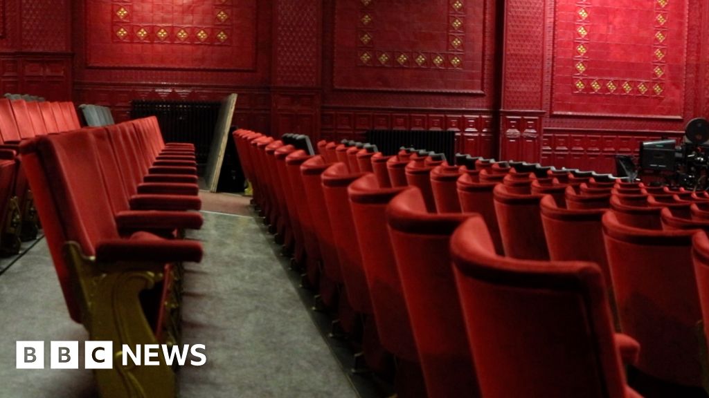 Clevedon's Curzon cinema to reopen in October - BBC News