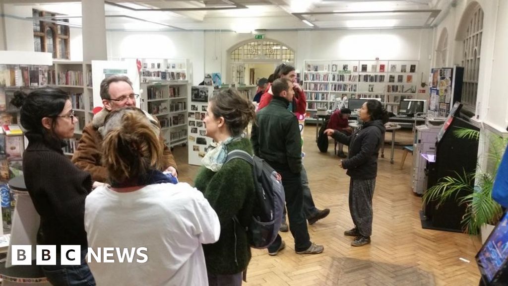 Protesters occupy Lambeth library in bid to halt closure - BBC News