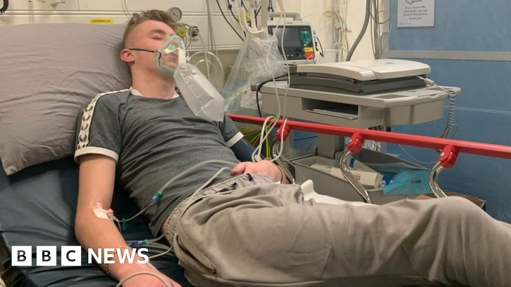 Man who lost part of both legs due to sepsis thanks well-wishers - BBC News