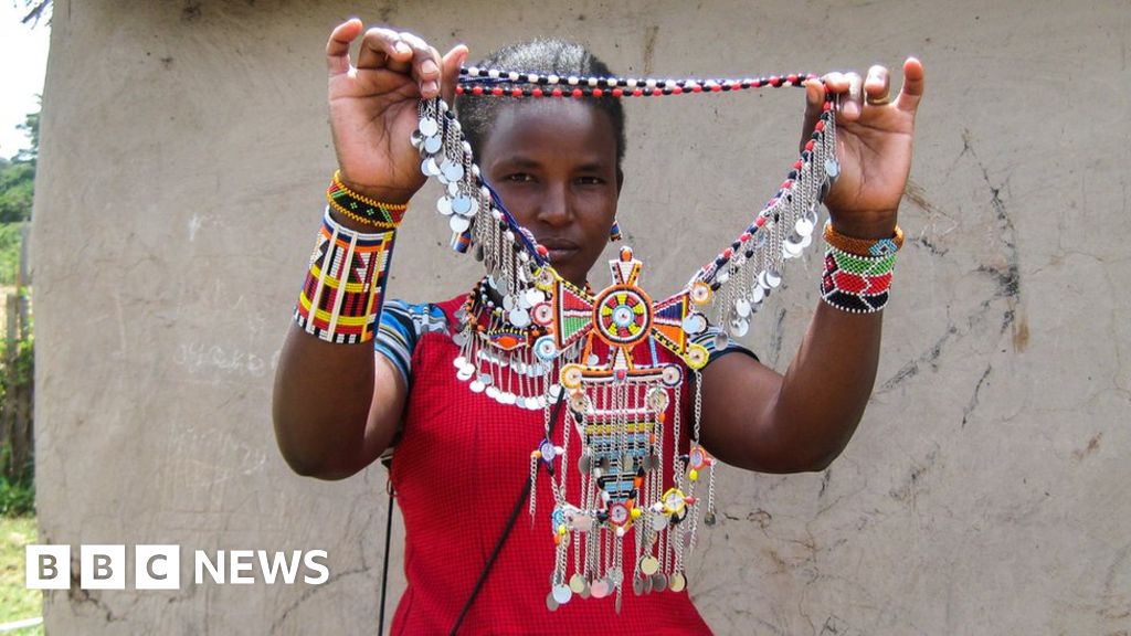 World Earth Day: The women working for change - BBC News