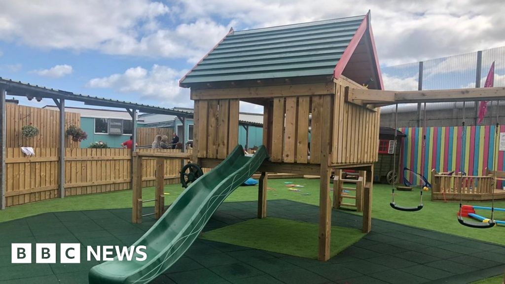 Magilligan fathers captivated by new prison play park - BBC News
