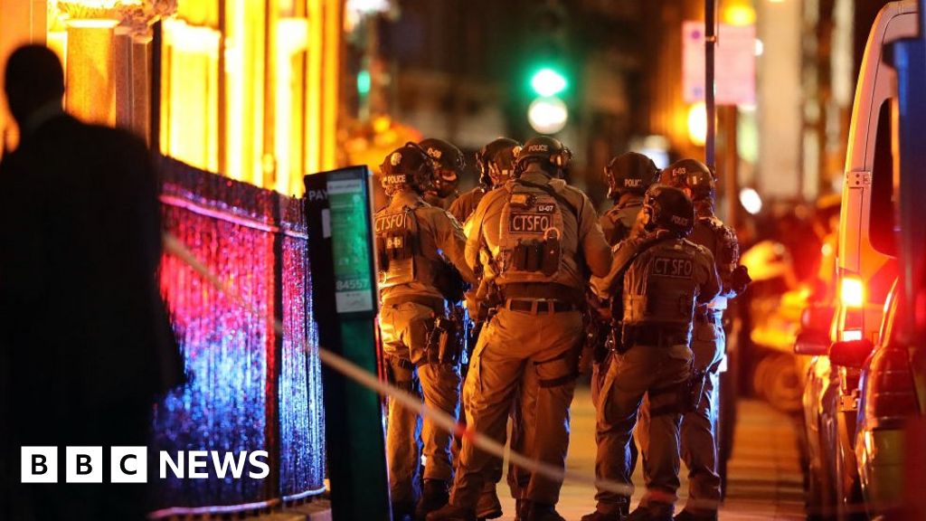 London Bridge: Armed officer describes moment he killed attacker - BBC News