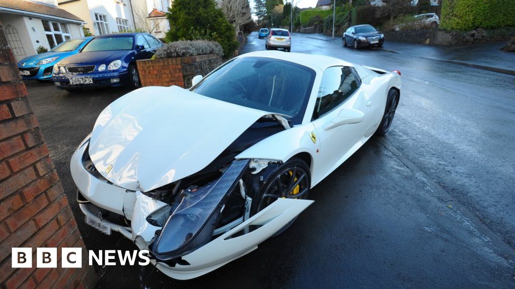 £170k Ferrari crashes in icy conditions in Cardiff - BBC News