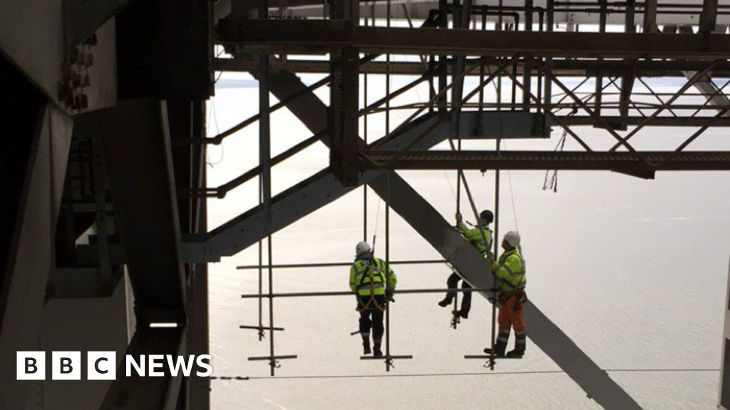 Forth Road Bridge closure: Repair plan revealed - BBC News