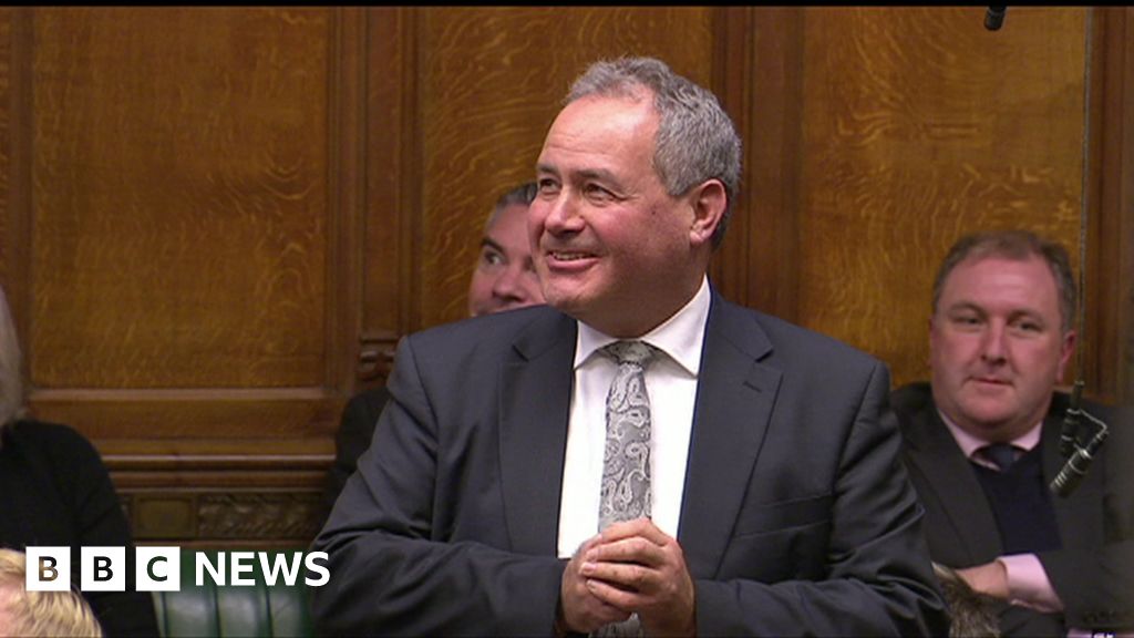 MPs pay tribute to Holocaust survivor Kitty Hart-Moxon - BBC News