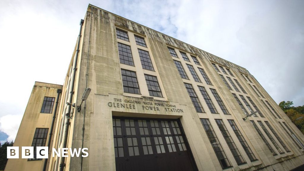Drax hydro worker strike threat to energy supplies - BBC News