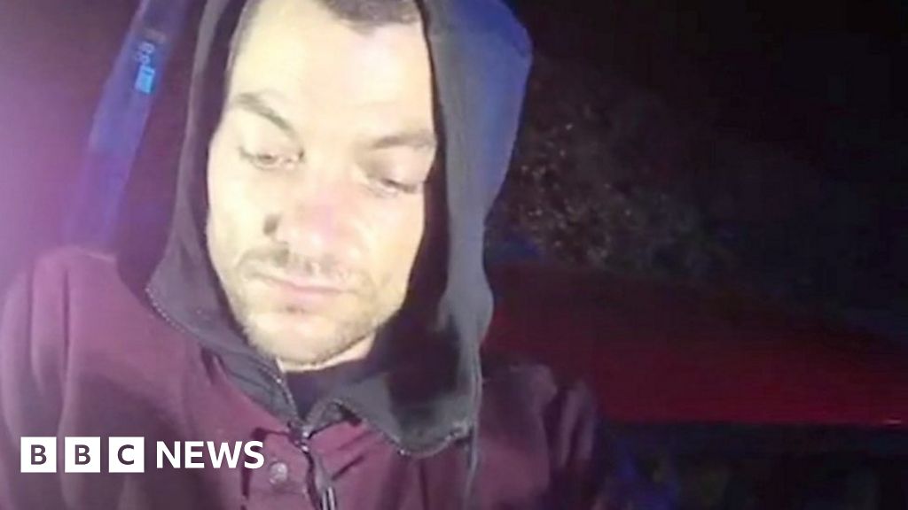 Police bodycam footage shows Anthony Russell arrest - BBC News