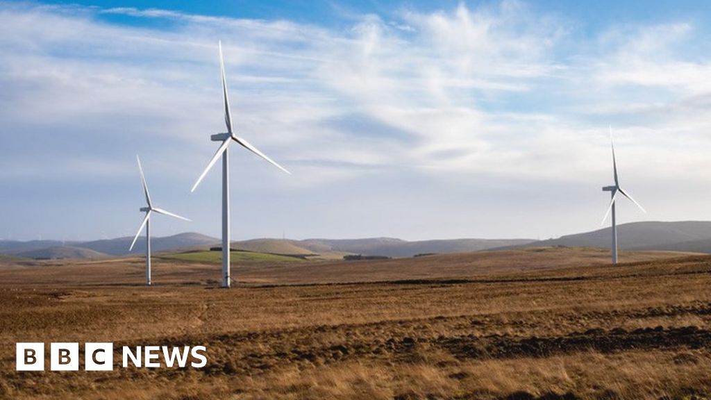 New £40m wind farm near Darvel gets green light - BBC News