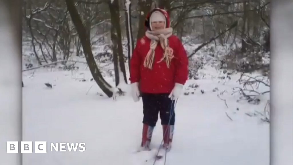 St Andrew's Healthcare: Girl locked in psychiatric unit 'cell' to ...