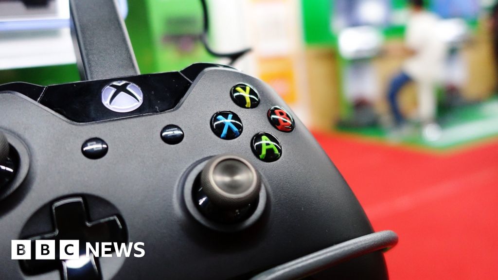 'Deceptive' YouTube video ads helped promote Xbox One - BBC News