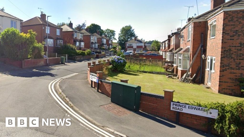 New Farnley stabbing: Boy, 17, in court over murder of woman, 60