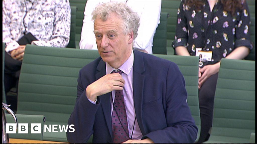 Prof Manning: Low skill sectors to 'struggle most' post-Brexit - BBC News