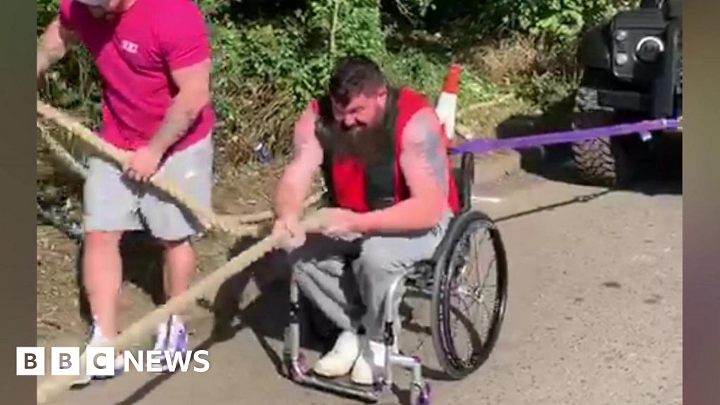 Chippenham man training to be the World's Strongest Disabled Man - BBC News