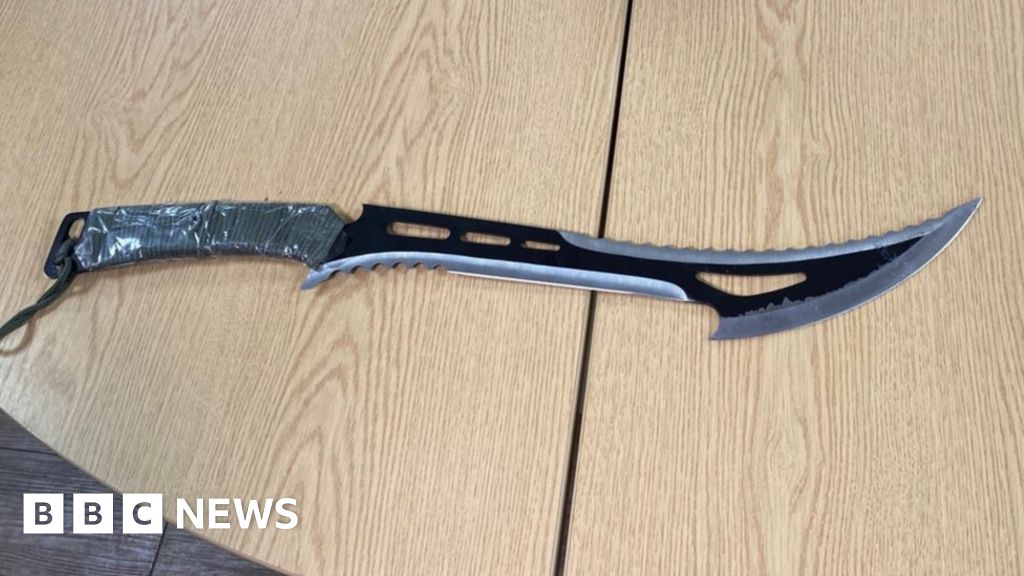 Leeds stabbings: Knife bins installed over violent crime fear - BBC News
