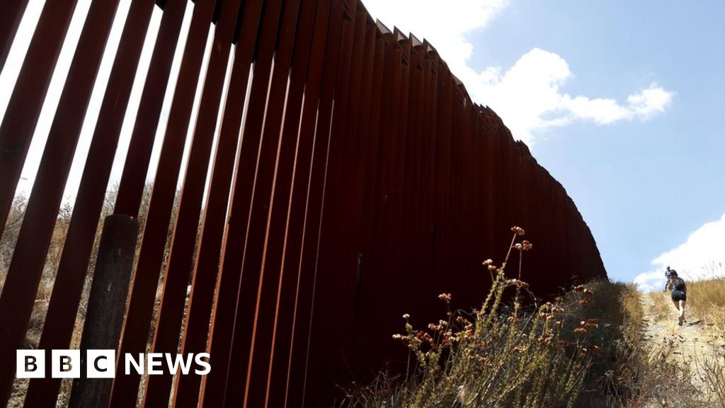 US-Mexico border wall prototype construction starts - BBC News